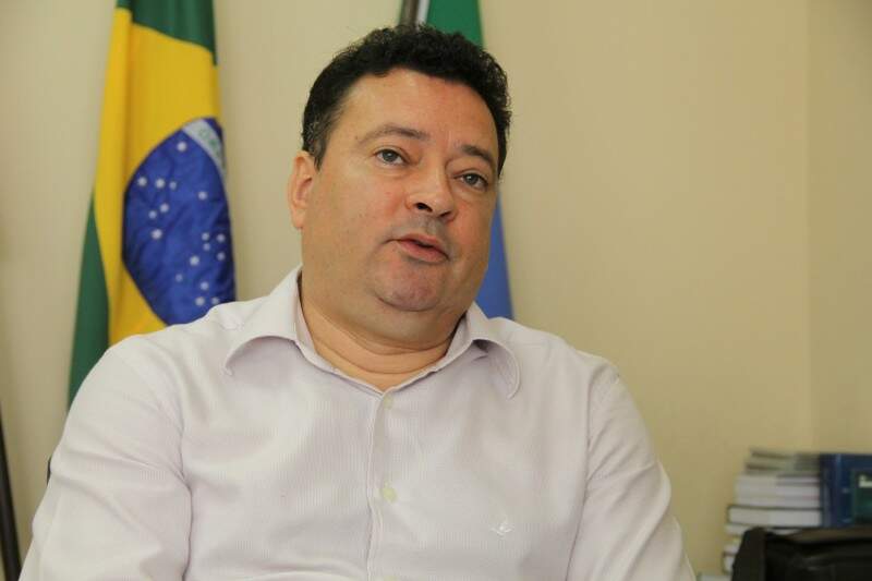 Prefeitura libera plantões e antecipa salário para evitar greve na ...