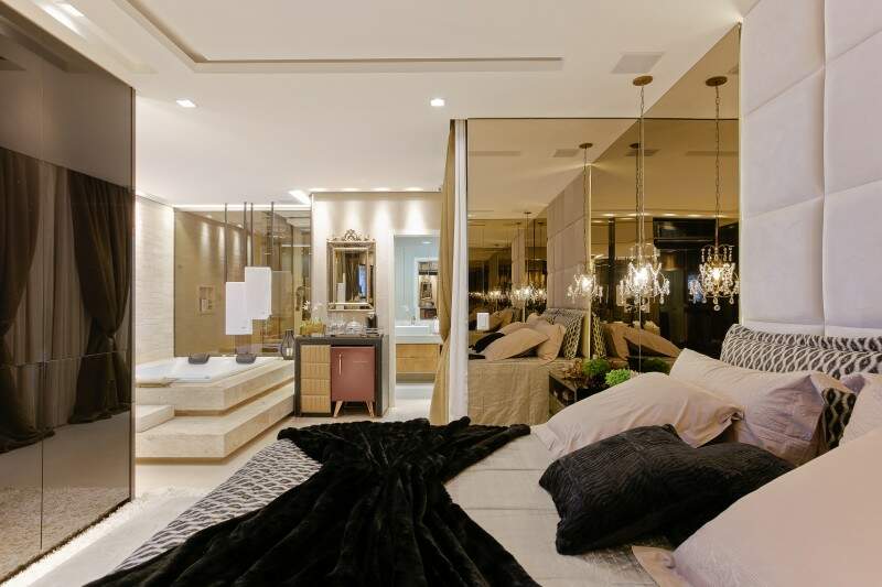 Puro luxo, quarto com hidromassagem é perfeito para casal apaixonado ...